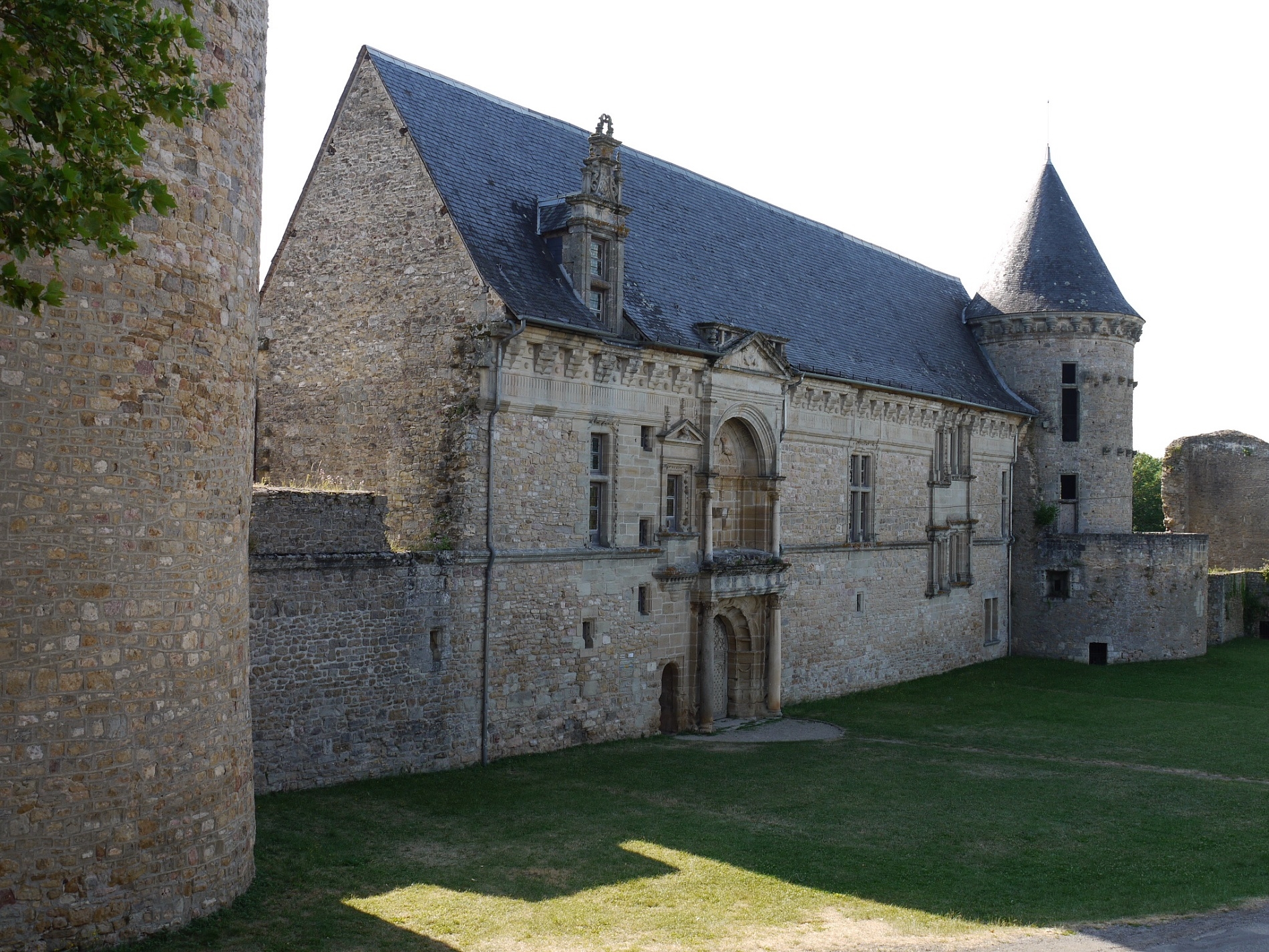 Adult groups and tourism professionals | Château d'Assier